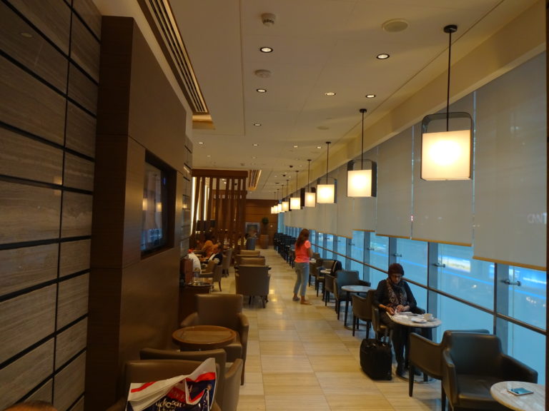 Review: Ahlan Business Class Lounge, Dubai Airport Terminal 1 - Live ...