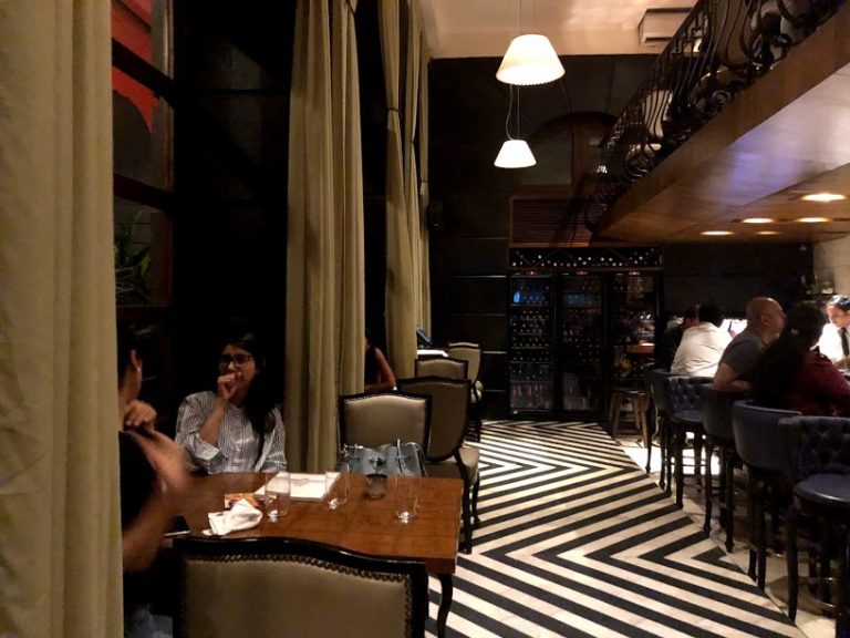 Review: The Table, Colaba, Mumbai - Live from a Lounge