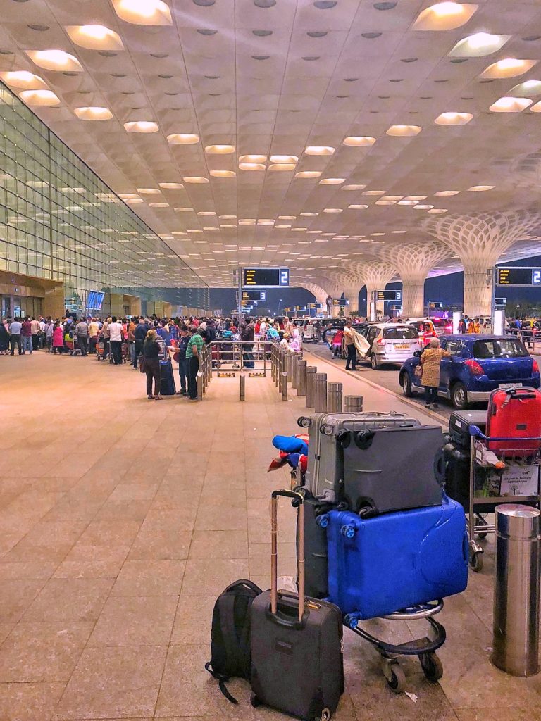 Review: GVK Premium Class Lounge, Mumbai Terminal 2 - Live from a Lounge