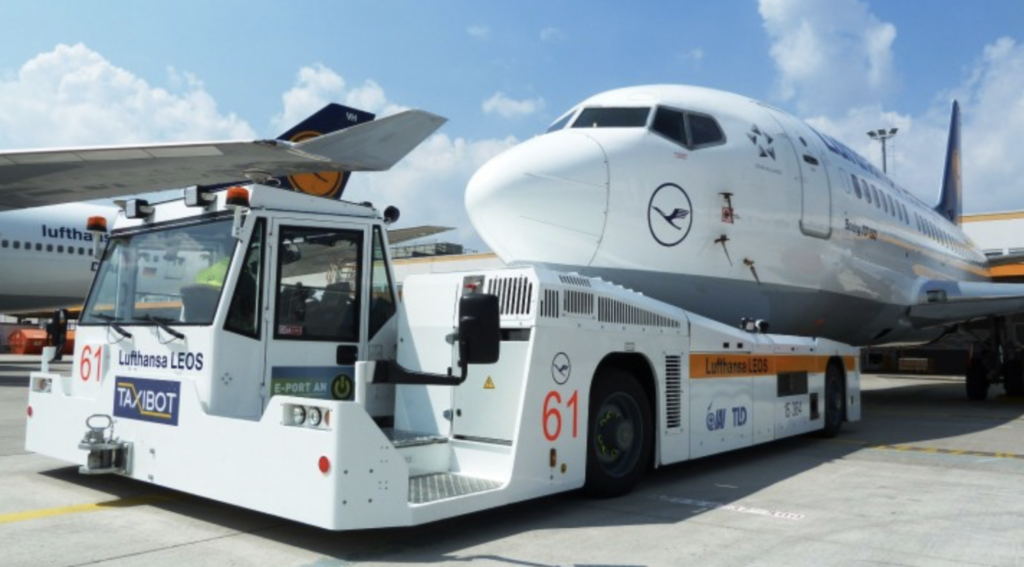Taxibots are now in use at Delhi Airport - Live from a Lounge