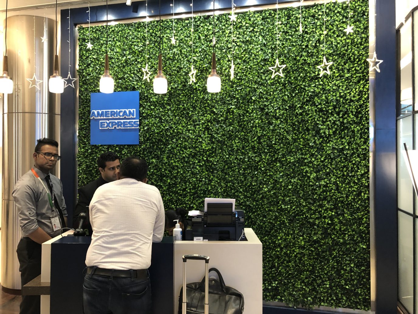 Inside the American Express Airport Lounge Mumbai Terminal 2 - Live ...