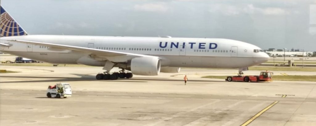 Vistara signs a codeshare agreement with United - Live from a Lounge