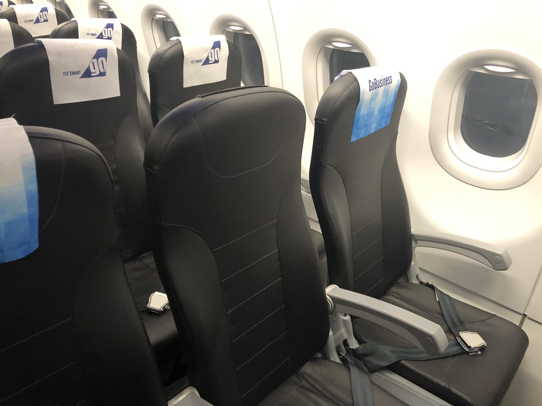 GoAir Mumbai to Phuket Flight Review - Live from a Lounge