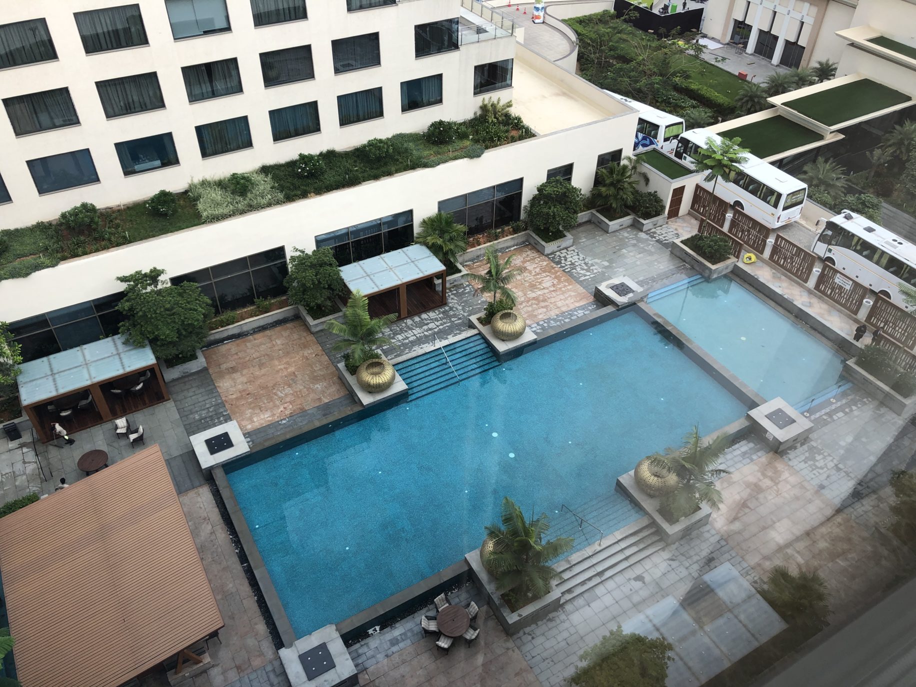 Review: Sheraton Grand Bengaluru Whitefield Hotel - Live from a Lounge