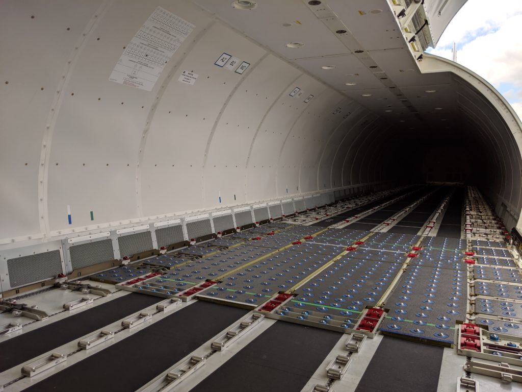 This Jet Airways 737 now will fly Amazon packages across the USA - Live ...