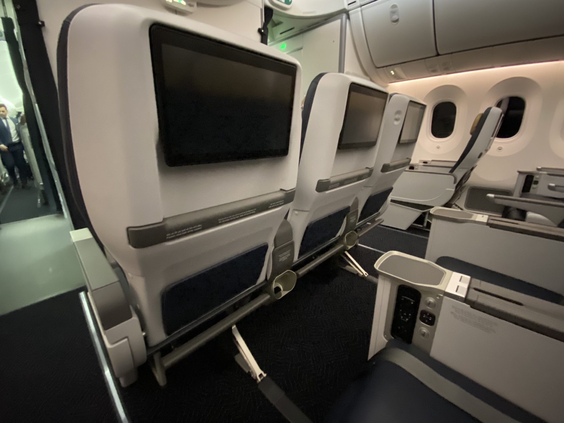 Vistara 787 Interior: Everything you need to know - Live from a Lounge