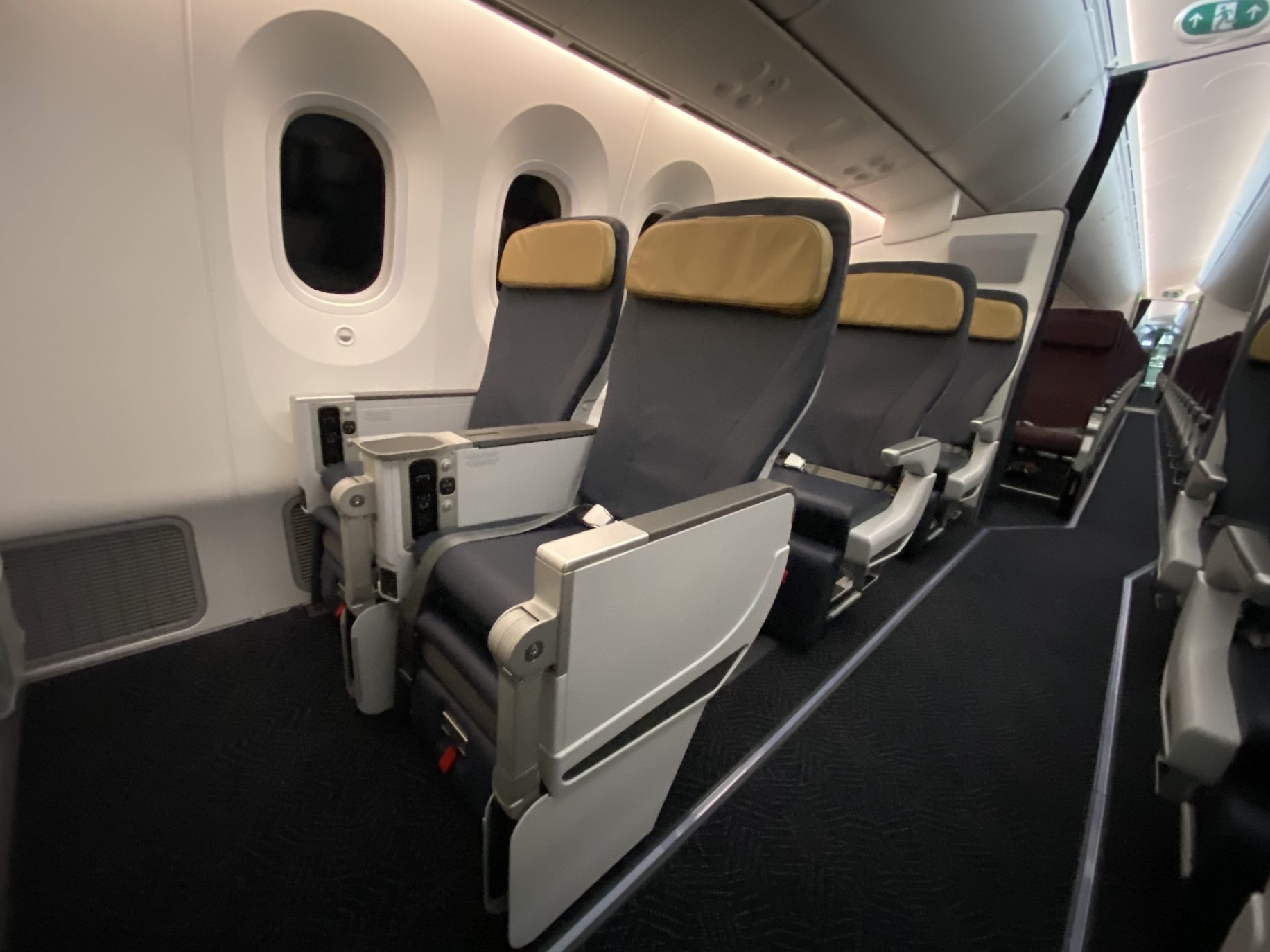 Vistara 787 Interior: Everything you need to know - Live from a Lounge
