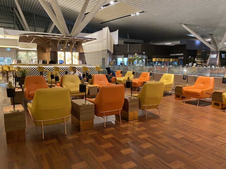 080 Lounge Bangalore: Exceeds all expectations - Live From A Lounge