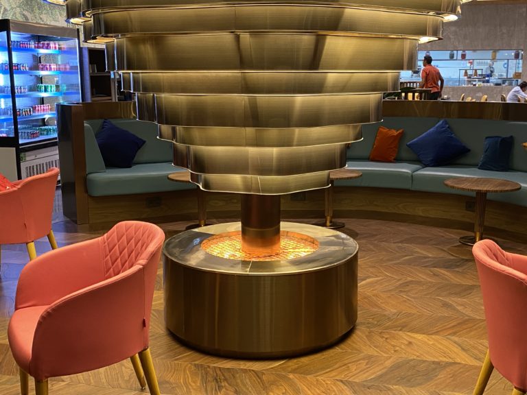 080 Lounge Bangalore: Exceeds all expectations - Live From A Lounge