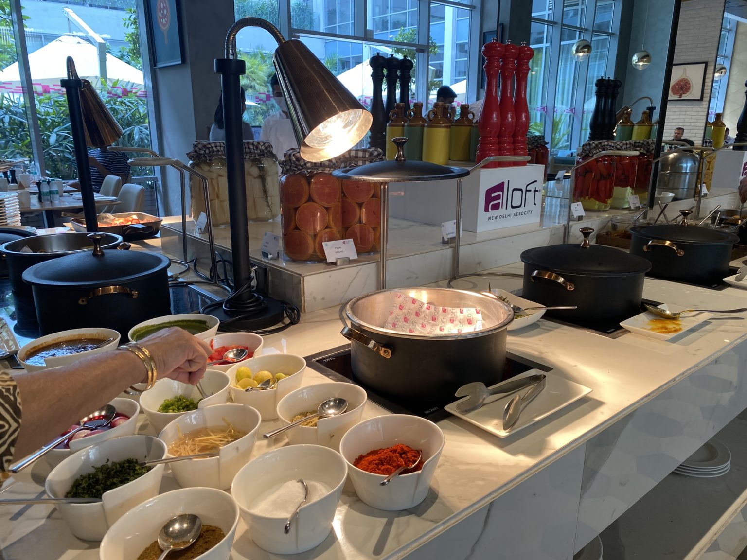 Review: Hotel Aloft New Delhi Aerocity - Live From A Lounge