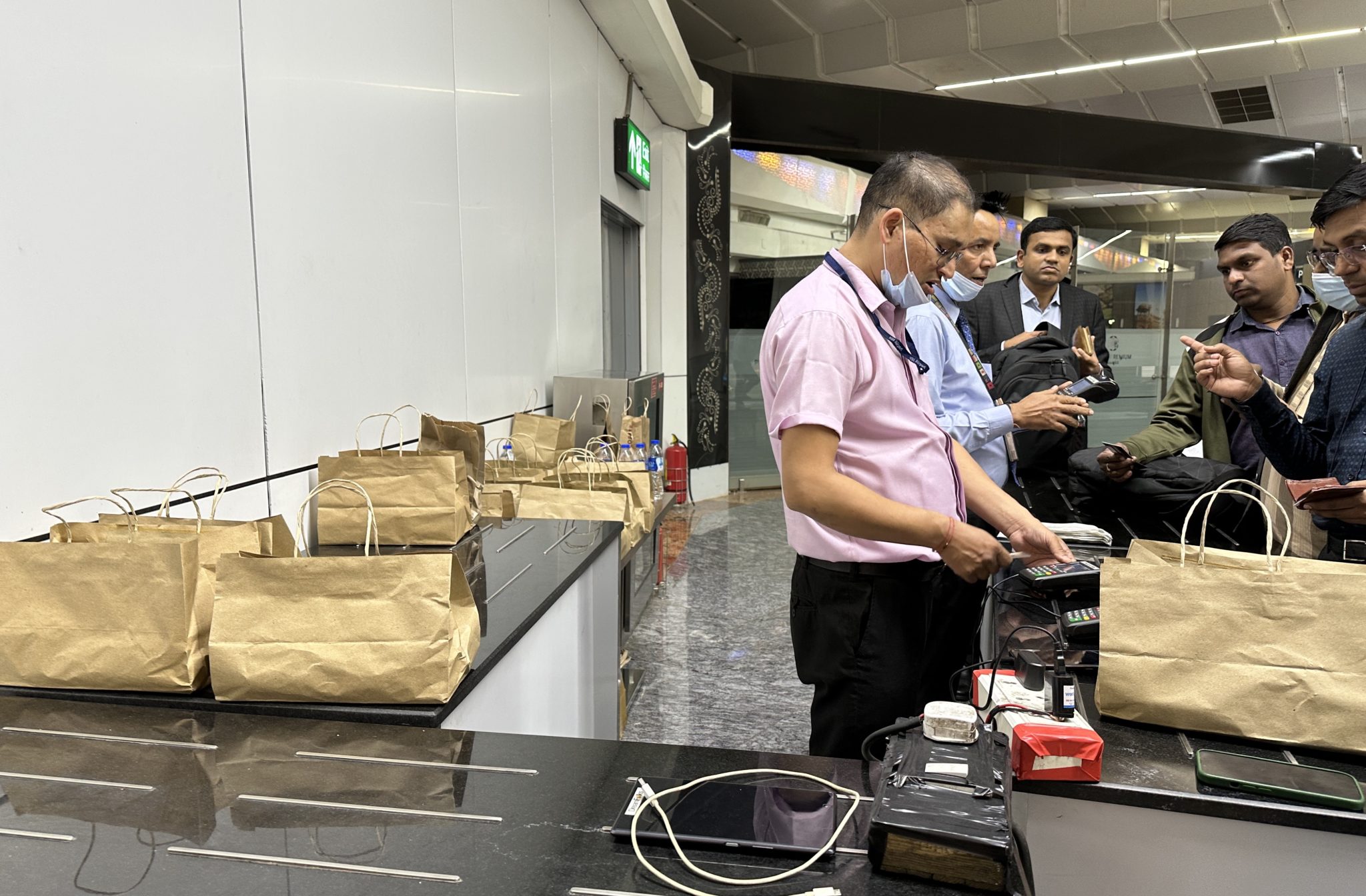 Temporary Lounge-To-Go at Delhi IGI Airport Terminal 3 - Live From A Lounge