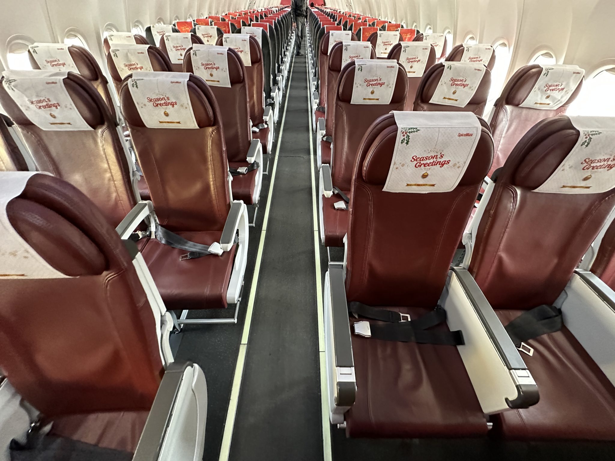 What is it like to fly a SpiceJet Boeing 737 MAX in 2023? - Live from a ...