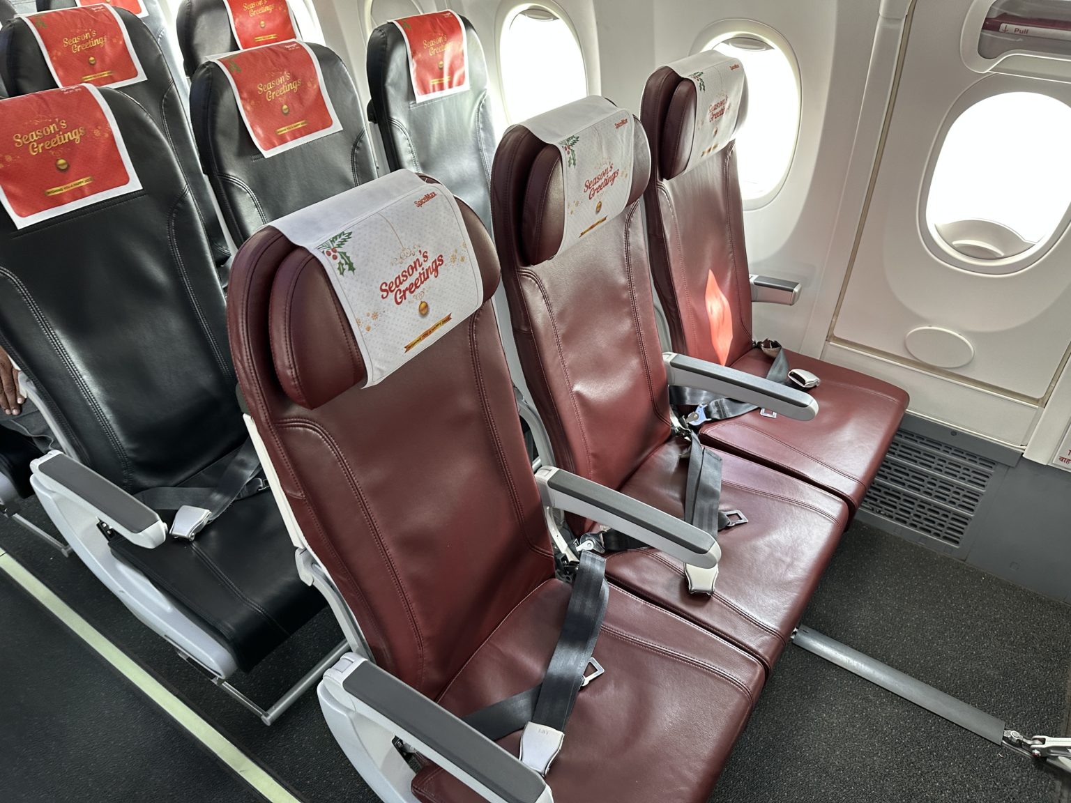 What is it like to fly a SpiceJet Boeing 737 MAX in 2023? - Live from a ...