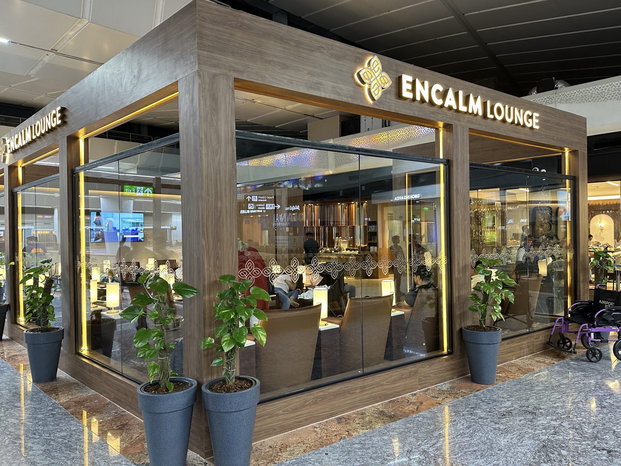 Review: Encalm Lounge Delhi Terminal 3 (Domestic) - Live from a Lounge