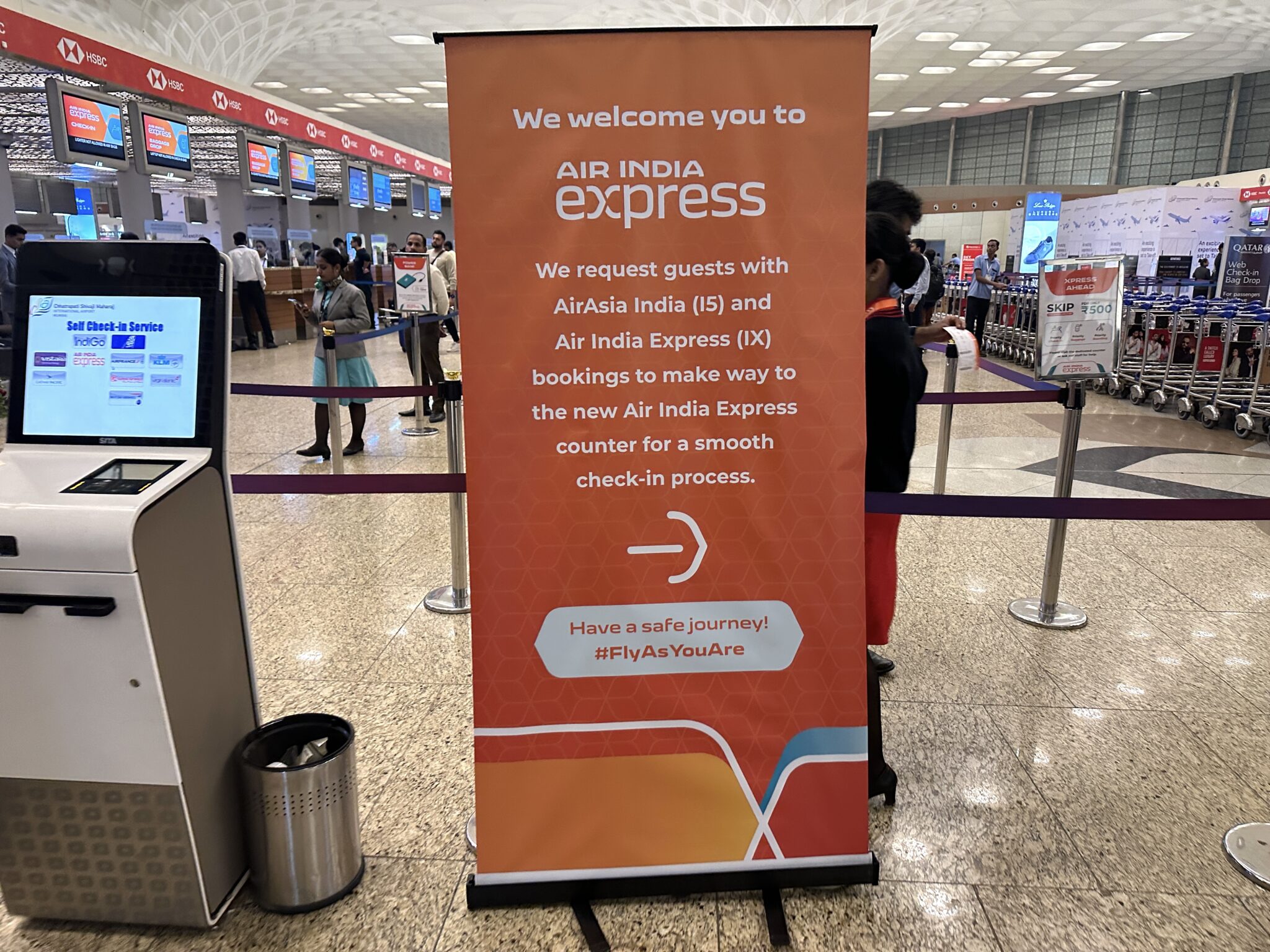 Review: Air India Express Boeing 737-8 Economy Class - Live from a Lounge