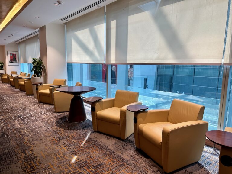 Review: Encalm Privé Lounge, Delhi Airport Terminal 3 (International ...