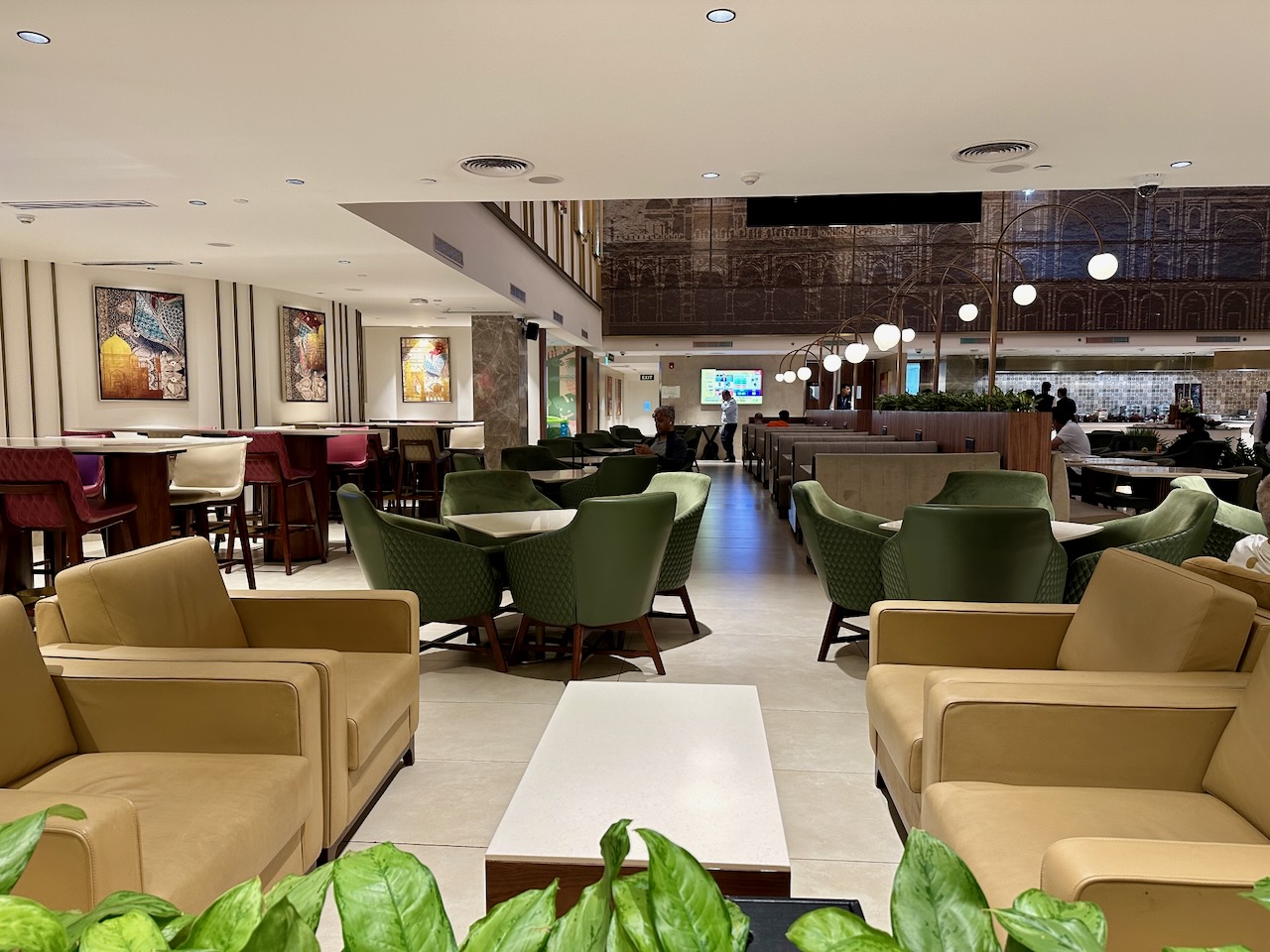 Review: Encalm Privé Lounge, Delhi Airport Terminal 3 (International ...