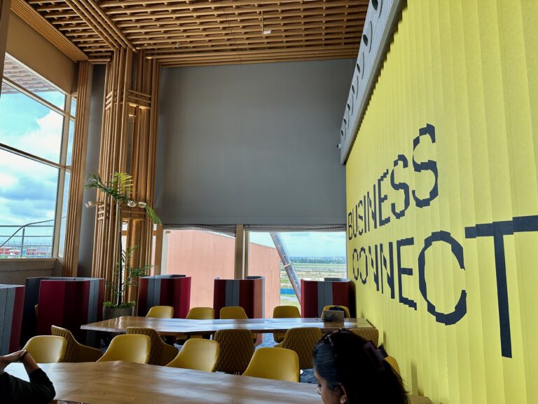 Review: 080 Lounge, Terminal 2, Bengaluru Airport Domestic - Live From ...